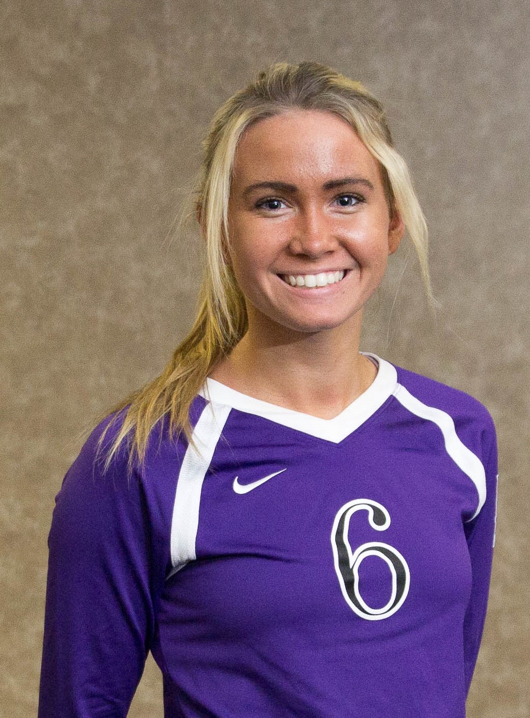 Anna Sperbeck - CLUB 43 Volleyball